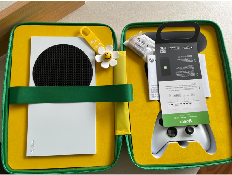 SSG Xbox Series S 위글위글 레디백 패키지 368000원