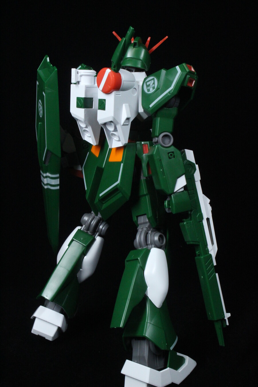 [반다이] ENTRY GRADE 뉴건담(세븐일레븐 한정 컬러) 해외 리뷰 | 프라모델 정보