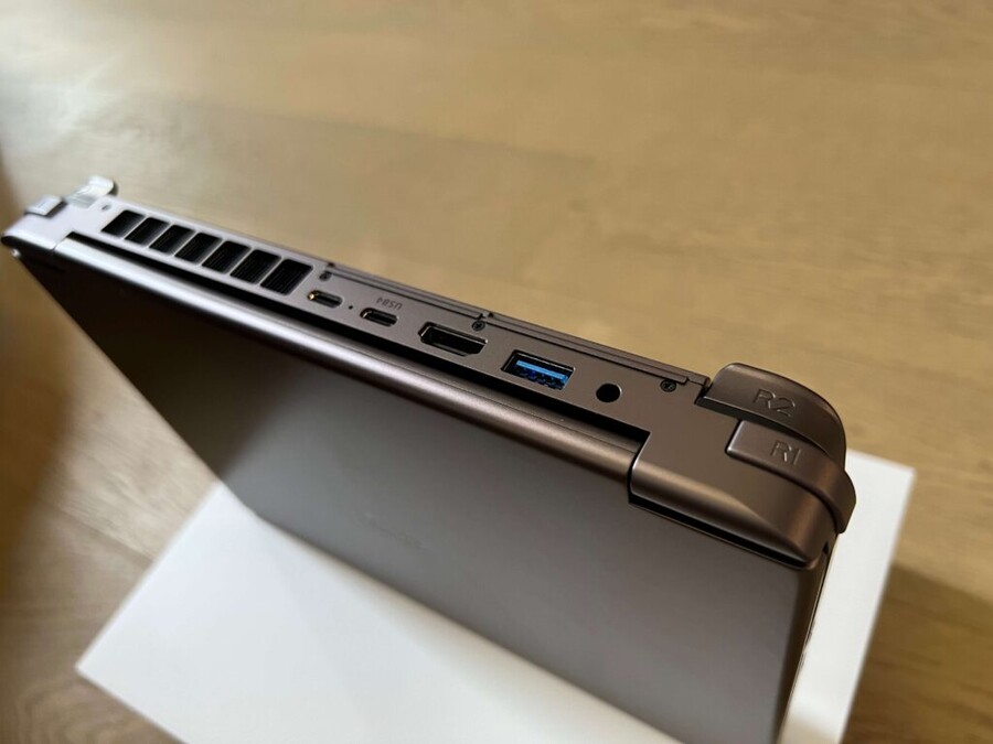 UMPC) 새 노트북 정했다 | 유머 게시판