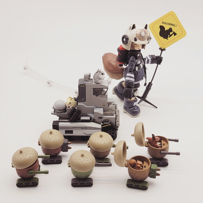 DONGURI TANK 람쥐 땅크 부대