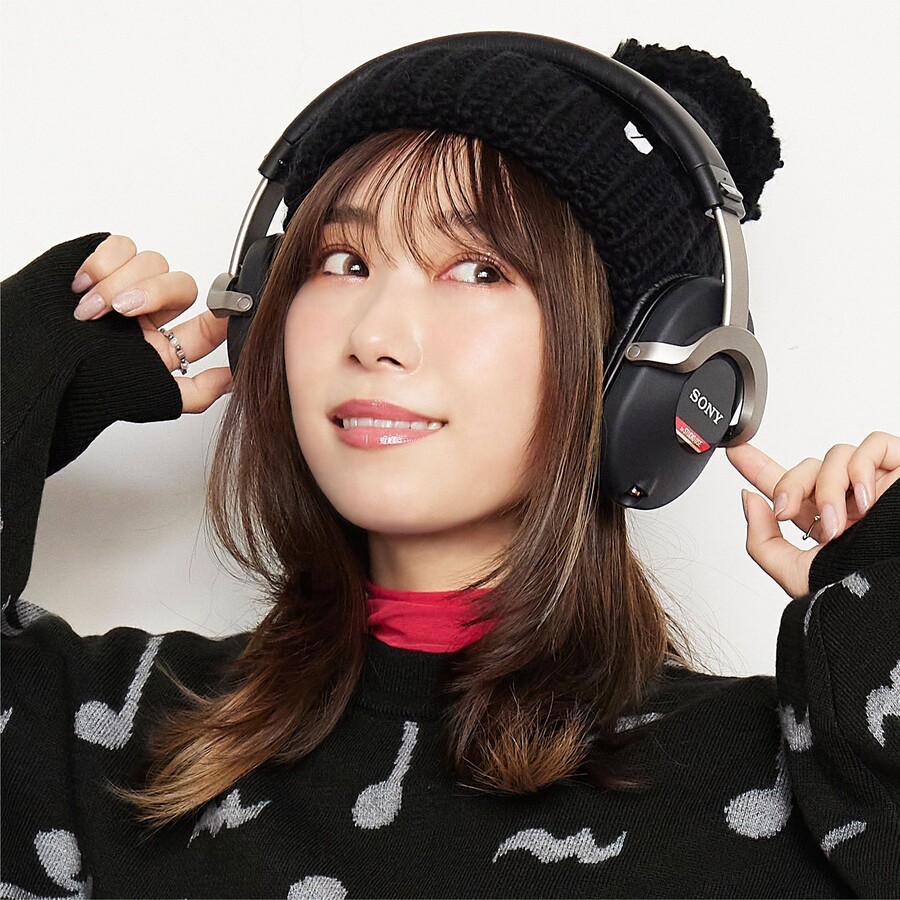 코바야시 아이카 프로듀스 어패럴 브랜드 『yipyip』 2023 AW | 애니메이션 정보