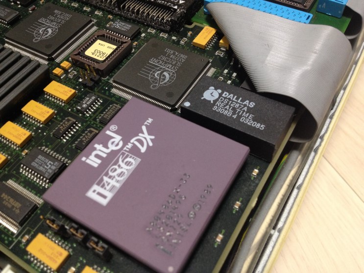 HP 486 휴대용 컴퓨터 | 추억의 아이템 갤러리