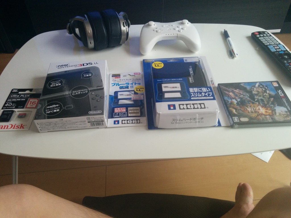 New nintendo 3DS LL 메탈릭 블랙 + 몬스터헌터4G | 오픈 케이스 갤러리