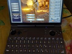 UMPC) 윈 맥스2로 디아블로나 조져야지. | 유머 게시판