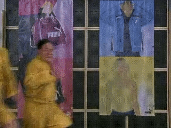 아무도 까지않는 영화 PPL.gif | 유머 게시판