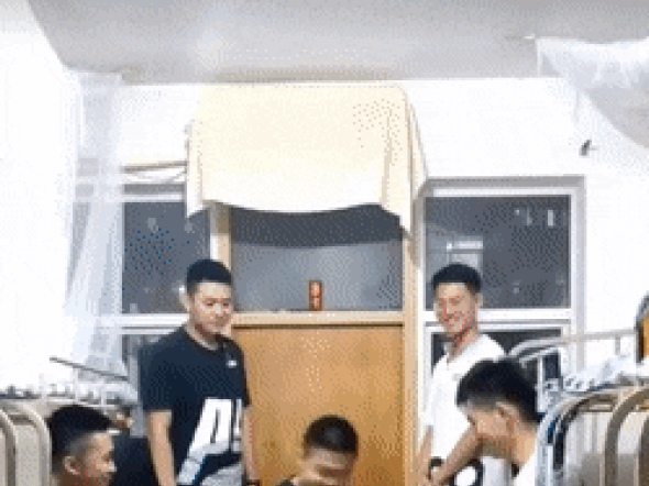 남고생 컷팅식 | 유머 게시판 | RULIWEB