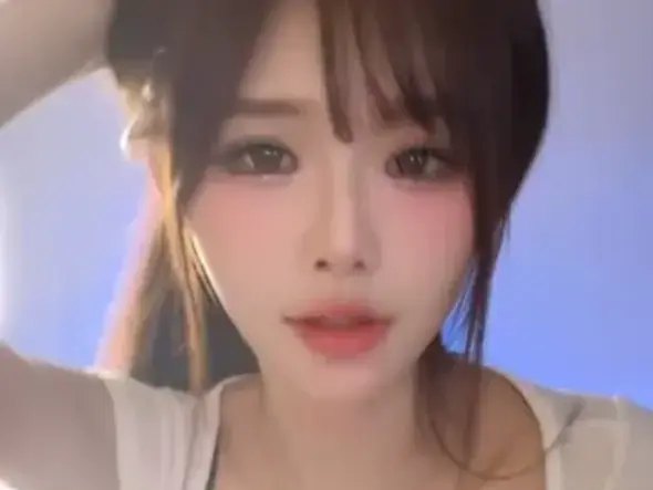 홍콩 누나 | 유머 게시판 | RULIWEB