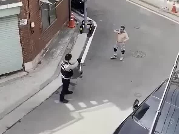 따흐흑 시즌2 (Feat. 경찰) | 유머 게시판 | RULIWEB