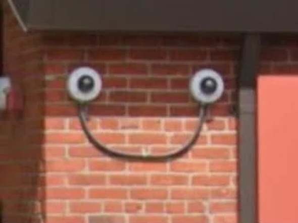 CCTV가 자꾸 날 쳐다보는거 같다.JPG | 유머 게시판 | RULIWEB