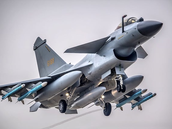 중국군 J-10C 전투기 근황ㅋㅋ | 유머 게시판