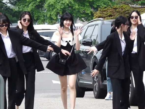 르세라핌 언니들의 막내 사랑 | 유머 게시판 | RULIWEB